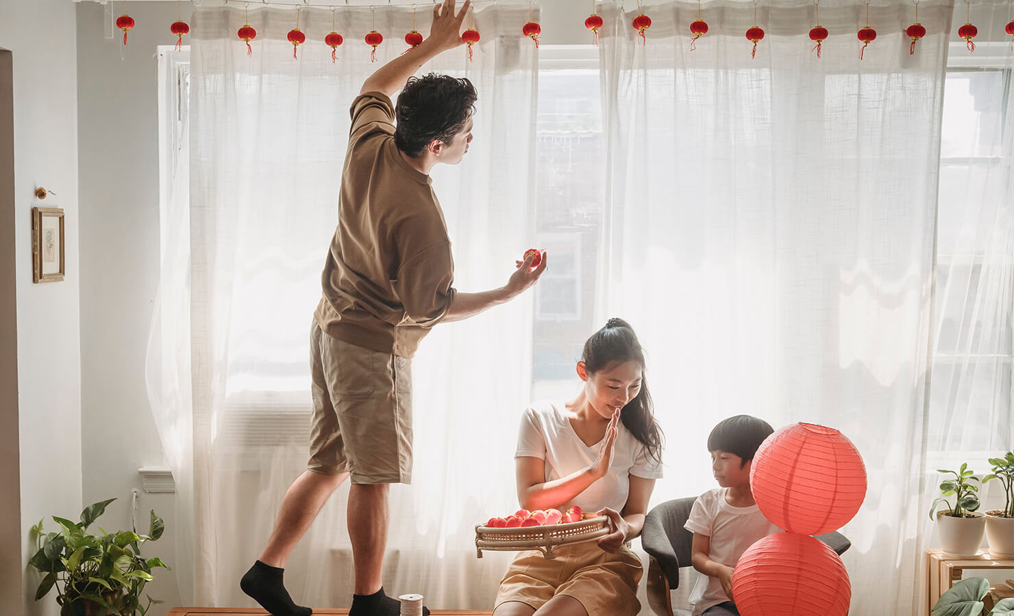 5 Fun & Easy Mid-Autumn Festival Activities [2023]