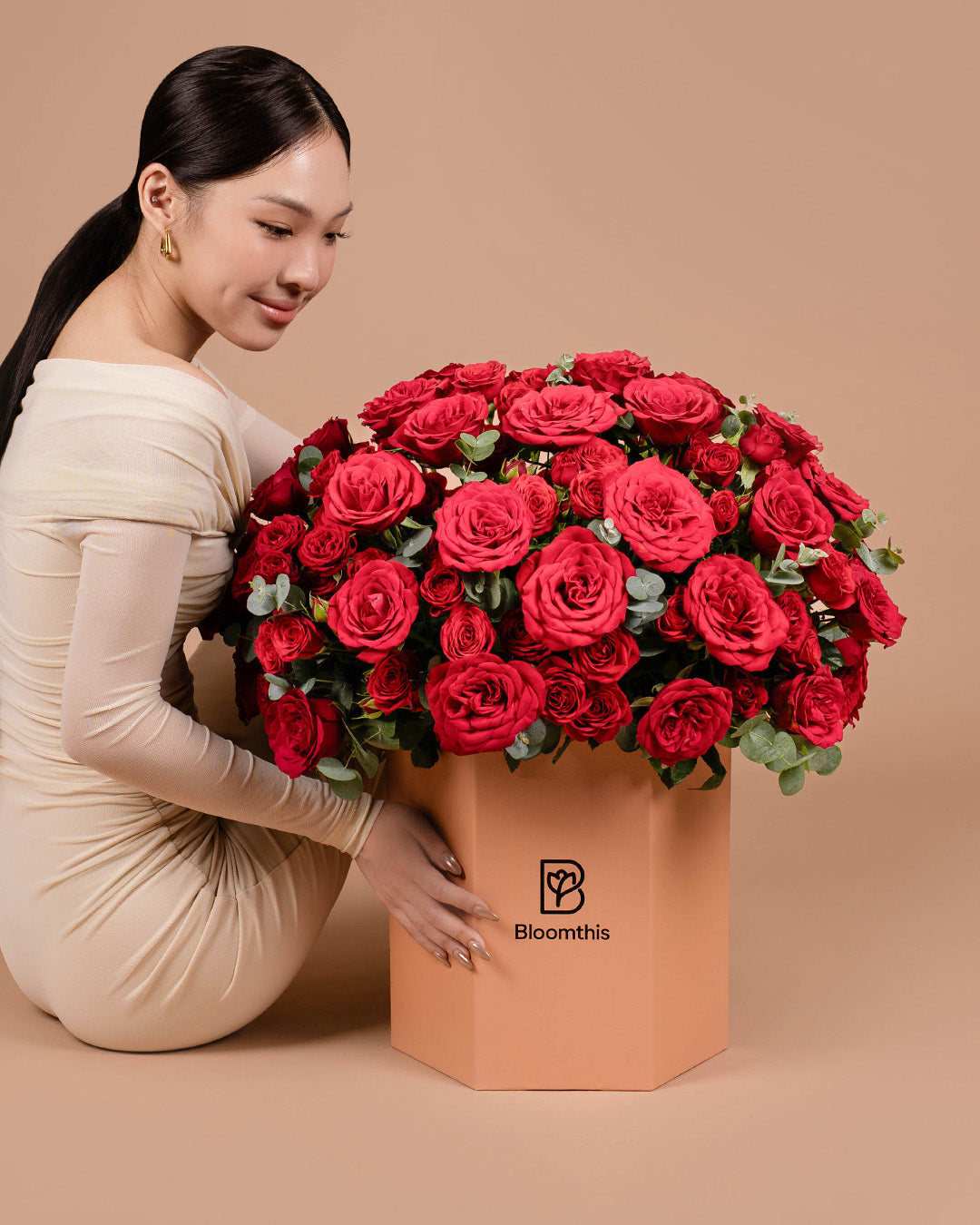 Luxe Kate Red Rose Valentine's Day Flower Box (VD) | Free Delivery ...