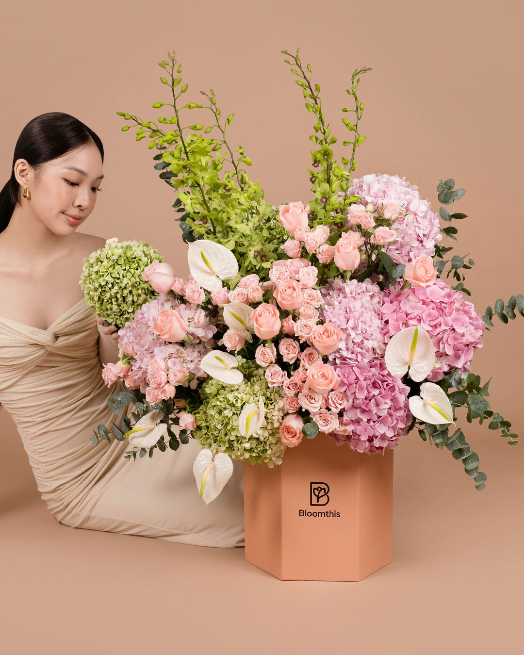 Luxe Levantine Pink Hydreangea Flower Box | Free Delivery | Bloomthis